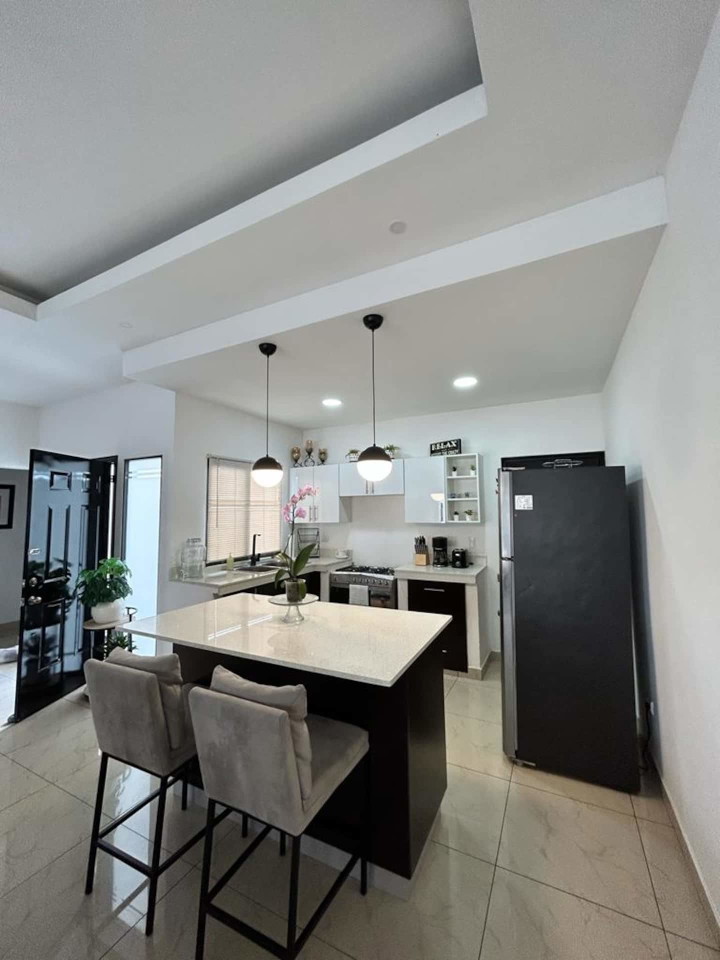 House In The Corner - Managua