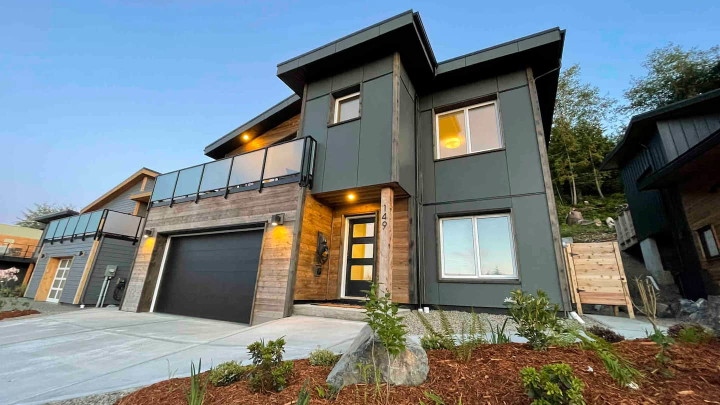 Cedar Landing-new, Centrally Located Tofino House - Tofino