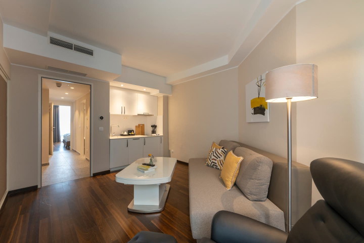 Park View Apartment Mit Balkon (Yellow) - Vienna