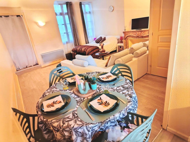 Spacieux Et Chaleureux Studio Centre Calme Confort - Pontarlier