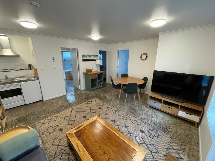 Short Stroll To The Beach (Flat B) - Waihi