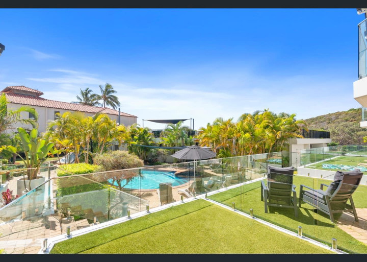 Beachfront Family Apartment - Tweed Heads