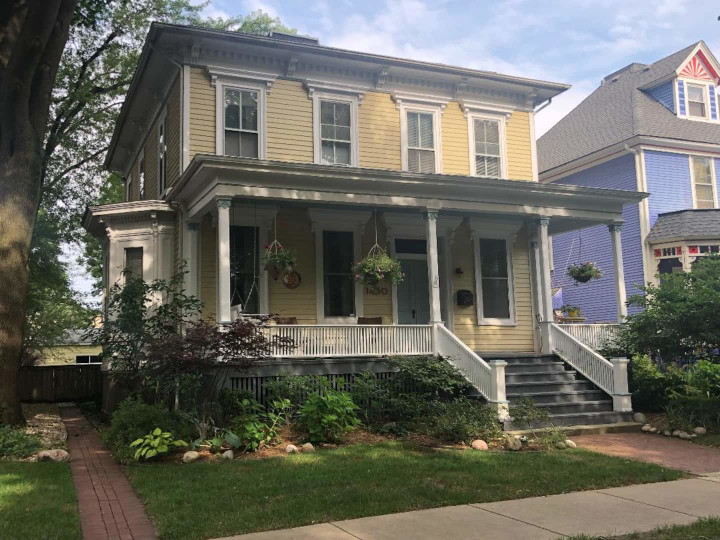 Fully Furnished Apt In Downtown Evanston - Skokie, IL