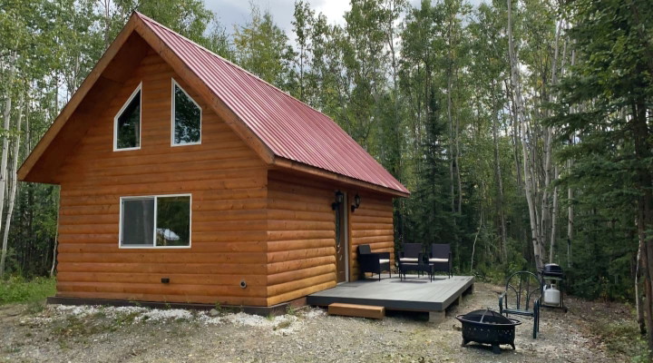 Cabin Hideaway With Hot Tub - Alaska
