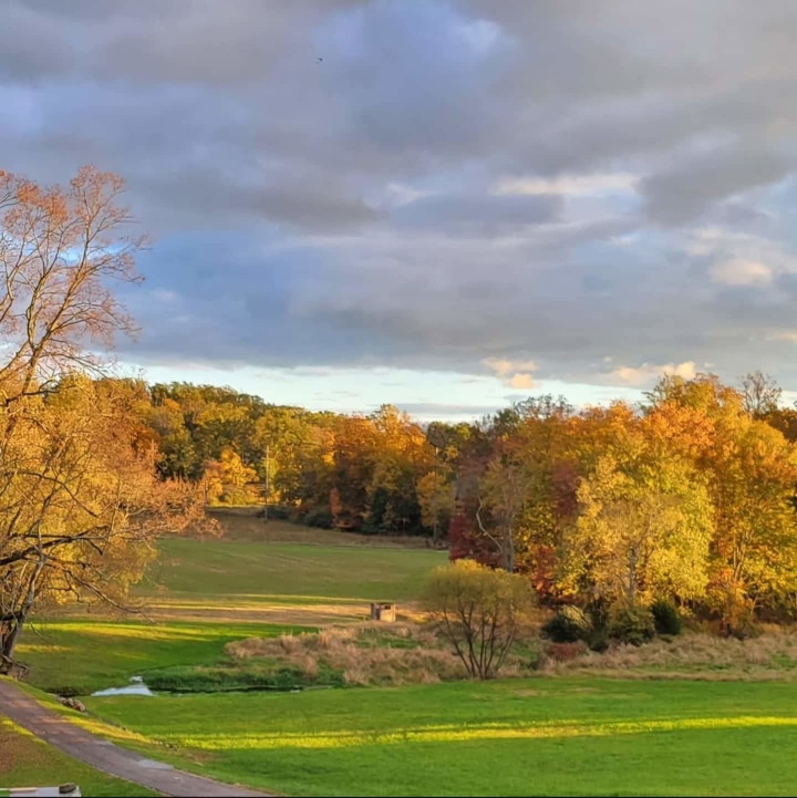 Private Mini Barn | Romantic Loft | Fall Getaway! - Stockton, NJ
