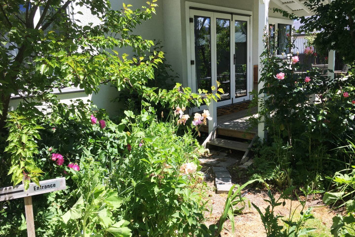 Historic Cromwell Retreat- Donegal Gardens - Cromwell