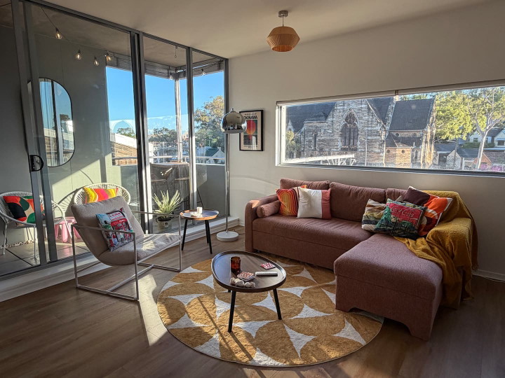 Retro Newtown Apartment - Sydney
