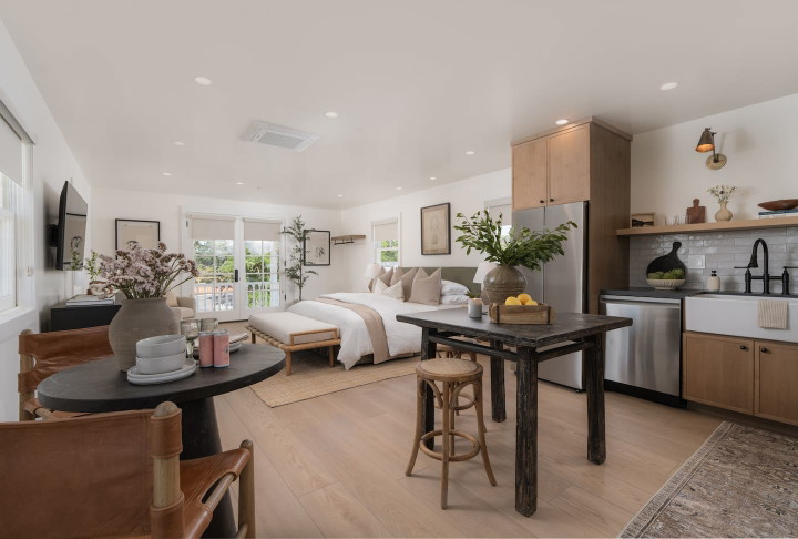 Private Balcony Luxury Studio Downtown Santa Ynez - Santa Ynez, CA