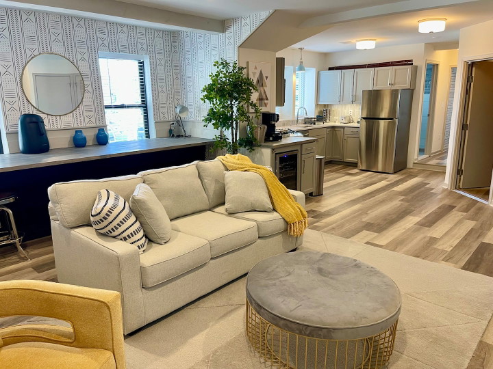 Modern Fully Renovated Suite In Downtown Trenton - Newtown, PA