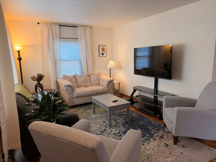 Central Wdm Cottage | Game Room | Clean & Quiet - West Des Moines, IA