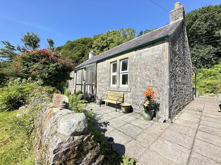 Cosy, Secluded Detached Stone Cottage, Loch Views - Tarbert