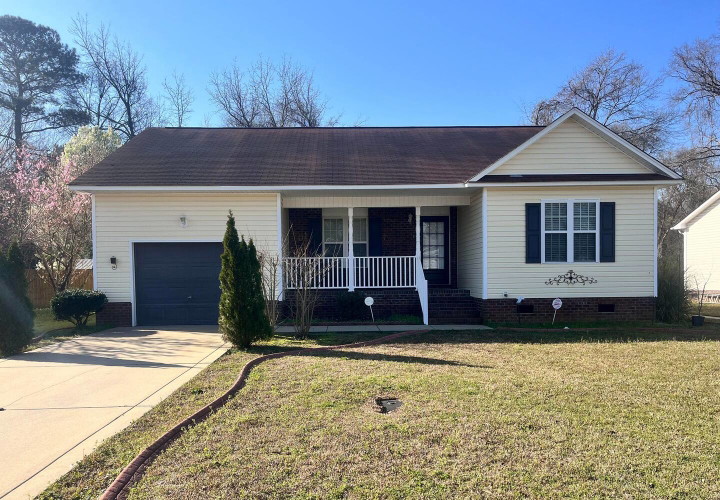 The Boss' Bungalow - Fayetteville, NC