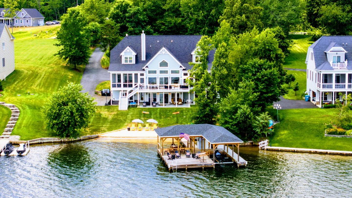 Lakefront Lake Anna, Boat Dock, Deck Views - Lake Anna, VA