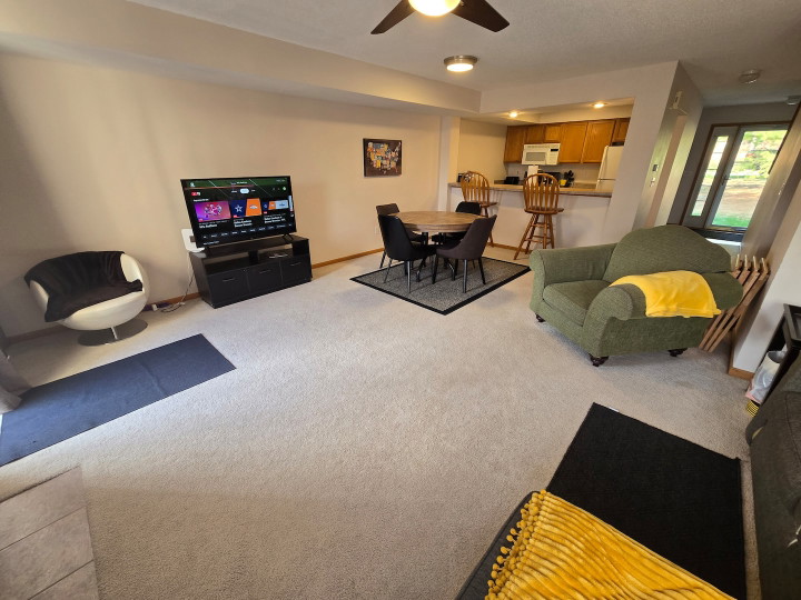 3 Bed 2.5 Bath Spacious Condo West Iowa City - Iowa City, IA