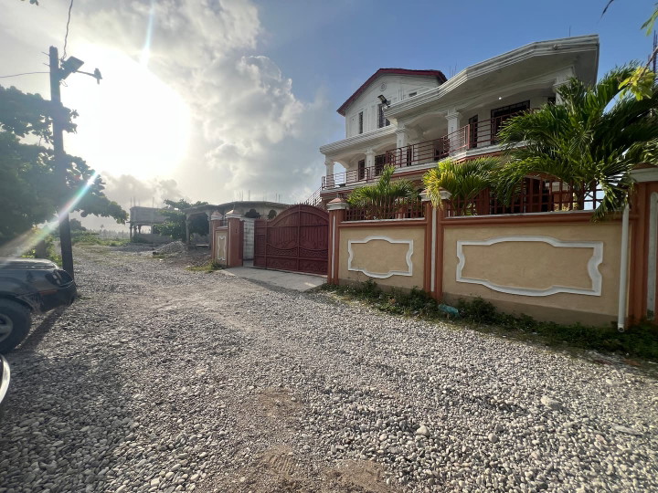 Two Bedrooms Apartment With Starlink Wifi - Haïti