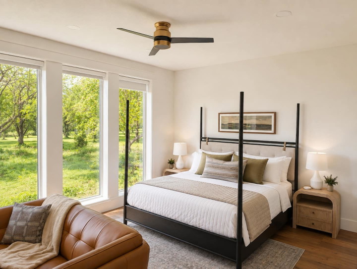 Romantic Cottage | Private Hot Tub + Fireplace - Iowa (State)