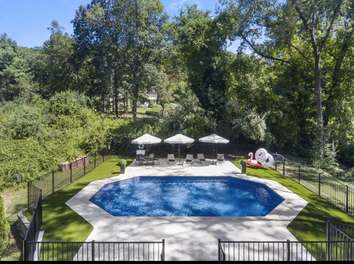 Heated Salt Pool Retreat, On 2 Private Acres - Danbury, CT
