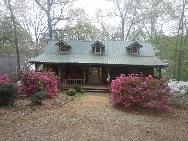 Rustic Lake Hartwell Cabin-book A Fall Getaway Now - Lake Hartwell