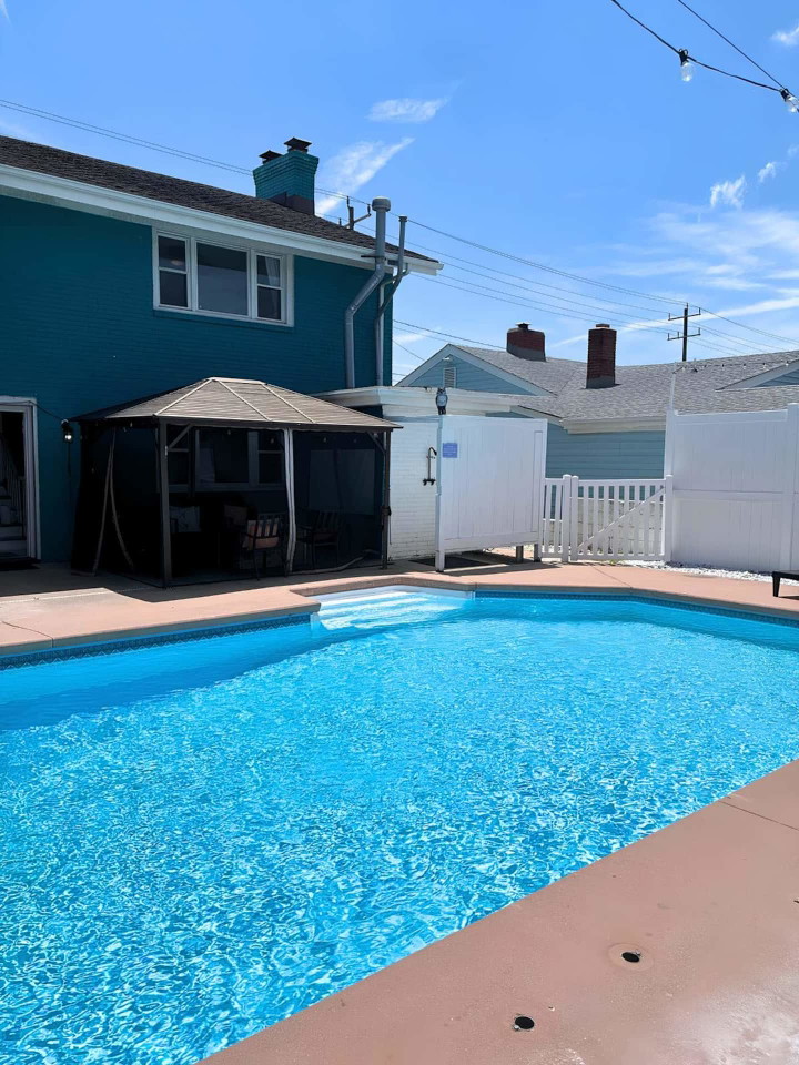 The Blue Octopus~private Pool~hottub~beach~firepit - Hampton, VA