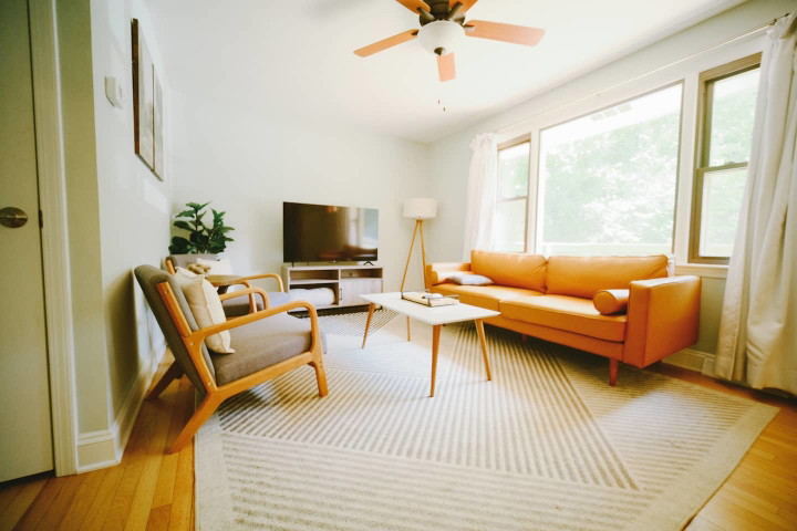 Home In Carrboro, Fully Renovated! - Carrboro, NC