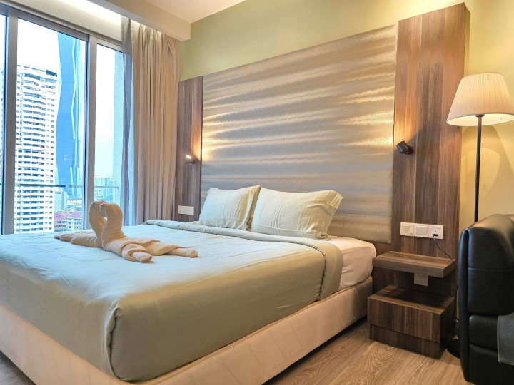 Bukit Bintang Business Suite | Netflix | Pool - Kuala Lumpur