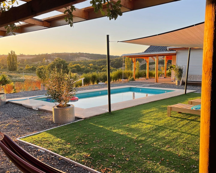 Cottage With Swimming Pool And Hot Tub In Yumbel - Yumbel