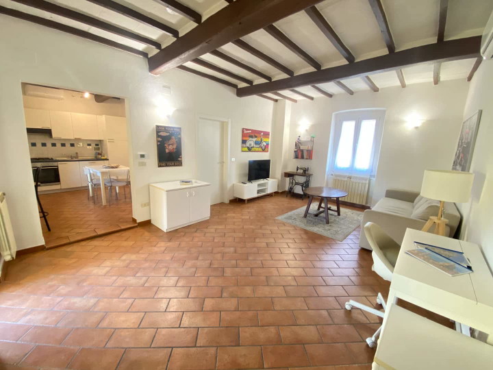 House Of Sun - Near The Train To Florence - Prato