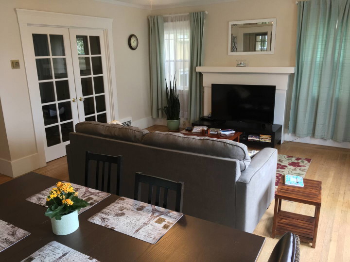 Bright And Spacious 2 Bedroom Apt. Family Friendly - Alameda, CA