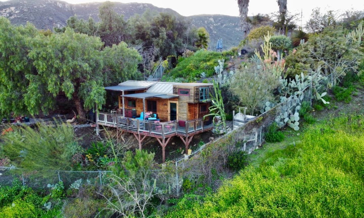 Lakeview Tiny House W/hillside Pool - San Diego, CA