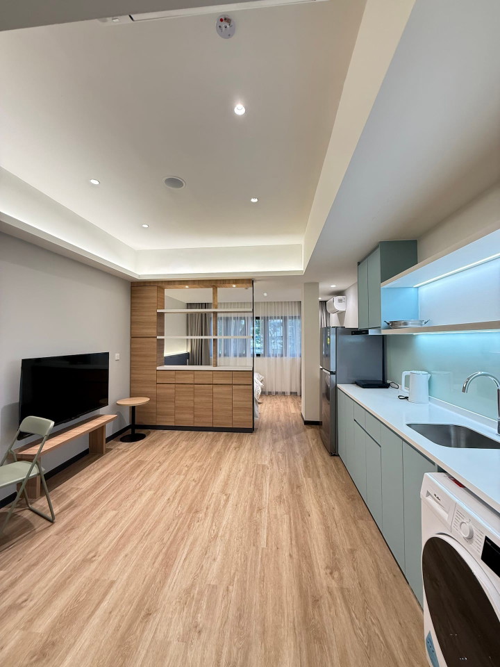 Bloom Serviced Apartment  One Bedroom, One Living Room - Punggol