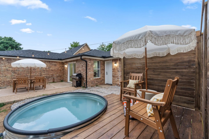 Furnished Mid-century 3/2 | Pool · Cowboys Stadium - Arlington, TX