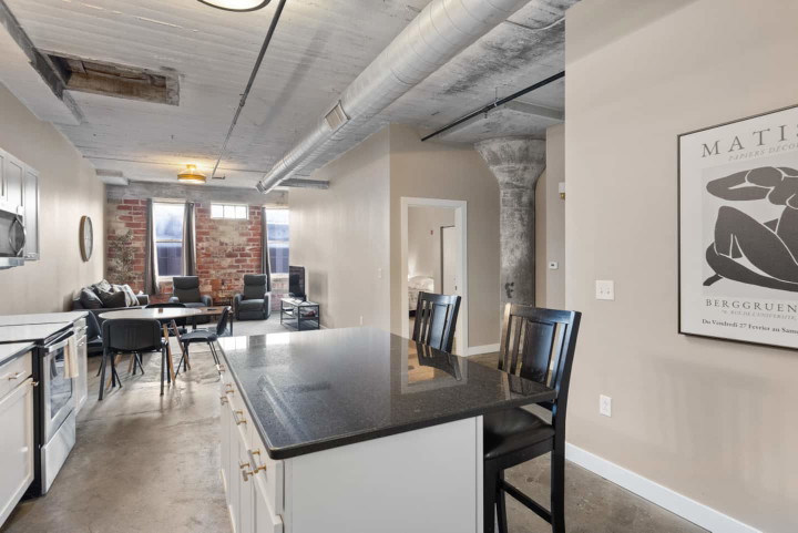 The Nelson Lofts - Unit 3 (2 Br) - Davenport, IA