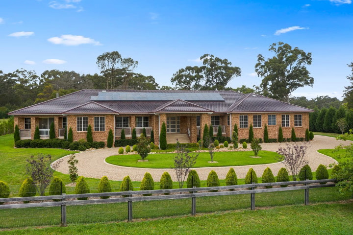 Elegant Private Retreat For A Relaxing Stay - Moss Vale