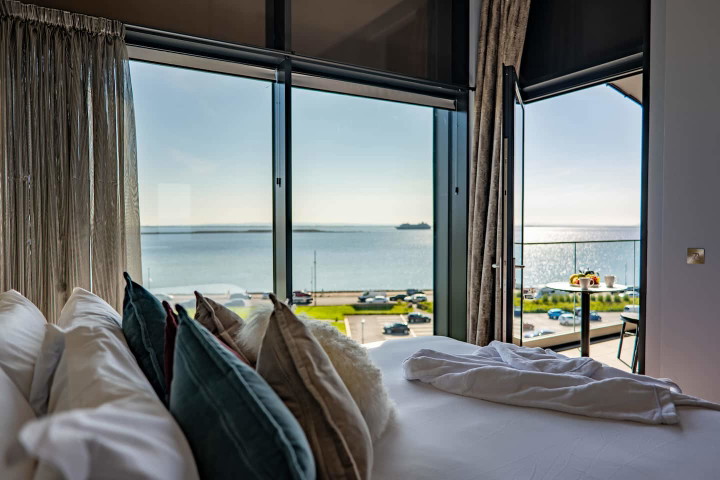 3 Bedroom Penthouse With Seaview - Galway