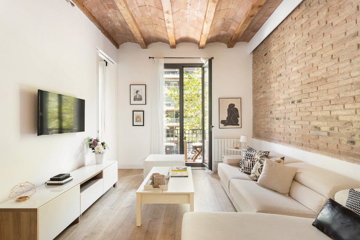 Elegant Apartment In Eixample Area - Barcelona