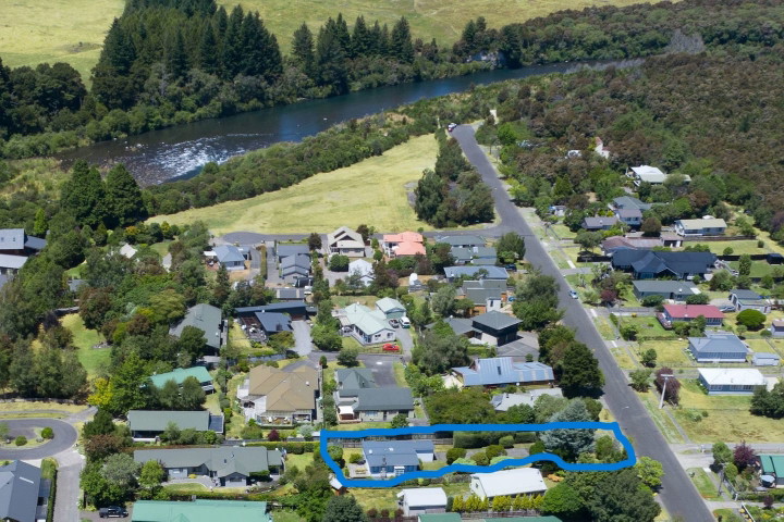 On The Fly At Kutai - Tūrangi