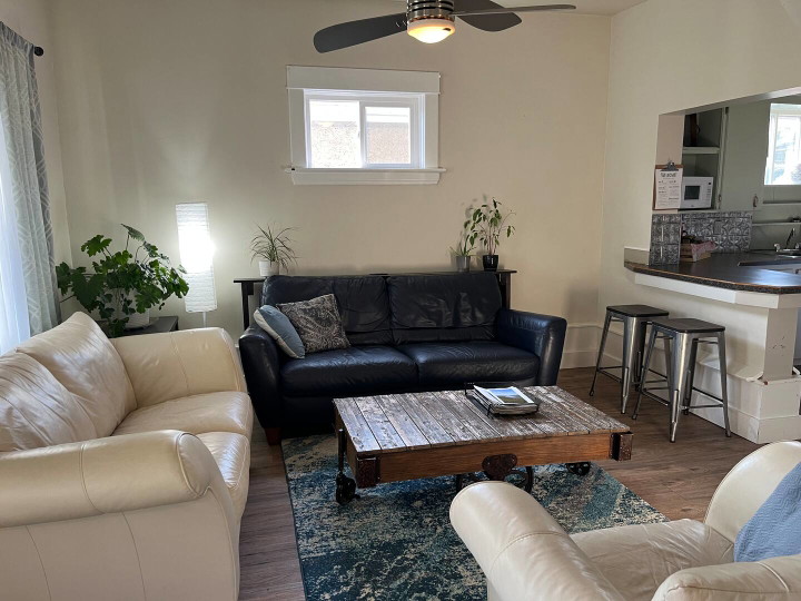 Front Porch House - Cozy, Quiet, Convenient - Peace River
