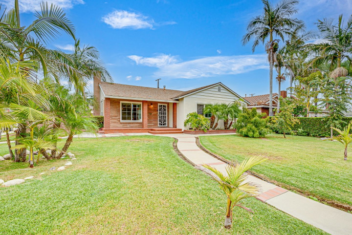 Cozy, Spacious 4b4b House With High-speed Internet Near Disney - West Covina, CA