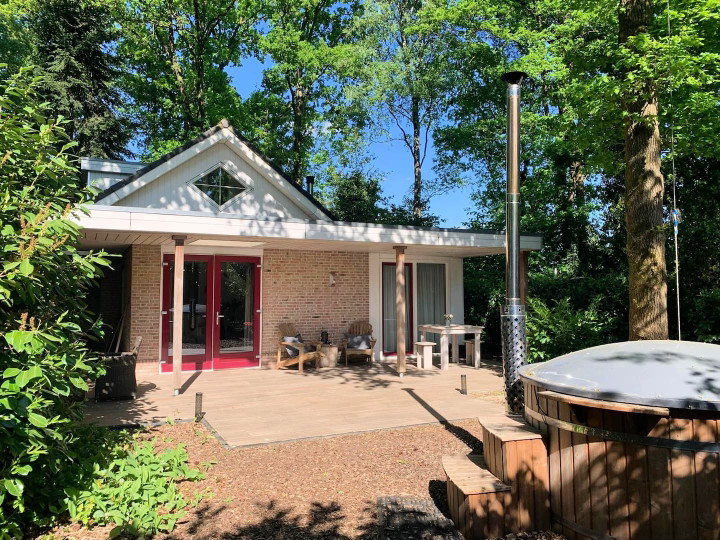 Veranda House With Private Wellness 'Ommennabij' - Ommen