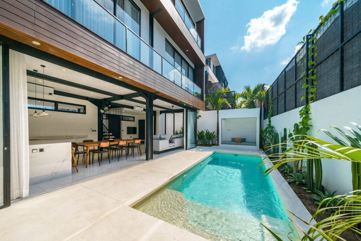 Outstanding 3 Br Villa - Great Location! - Canggu