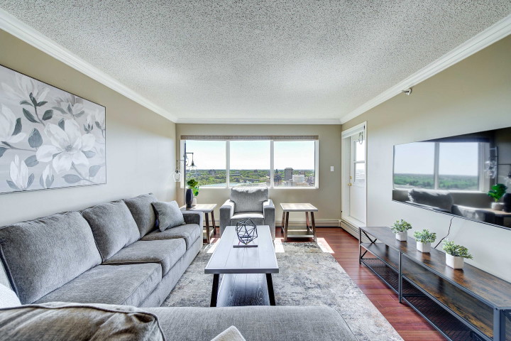 The Windsor - River Views - 2bd - Ug Parking - Saskatoon