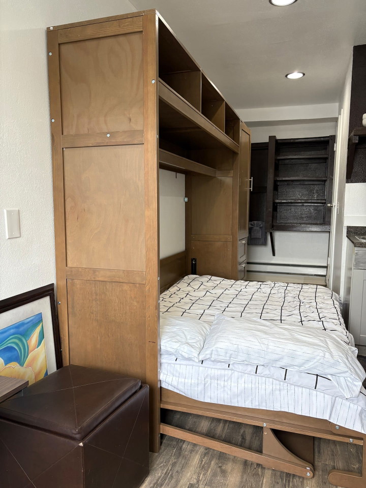 Cozy And Affordable Spenard Studio (14) - Anchorage, AK