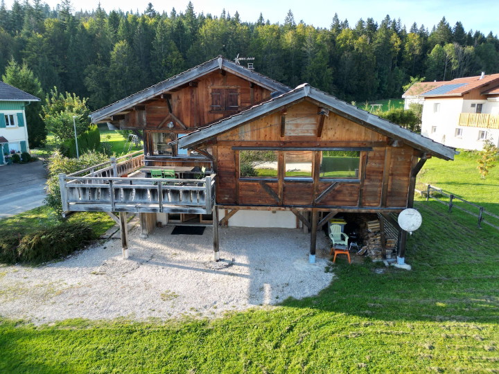 Chalet Indépendant à Saint Point Lac - Doubs