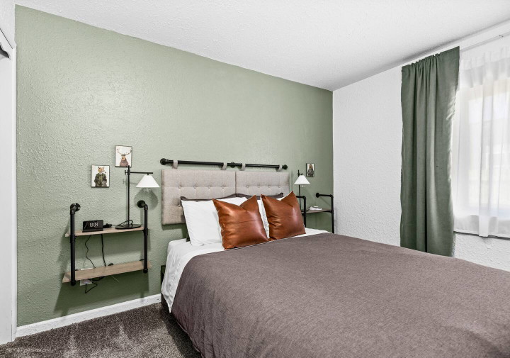 Sly Fox-lake/dine/drink-sleeps 6 & Dog-friendly! - Two Harbors, MN