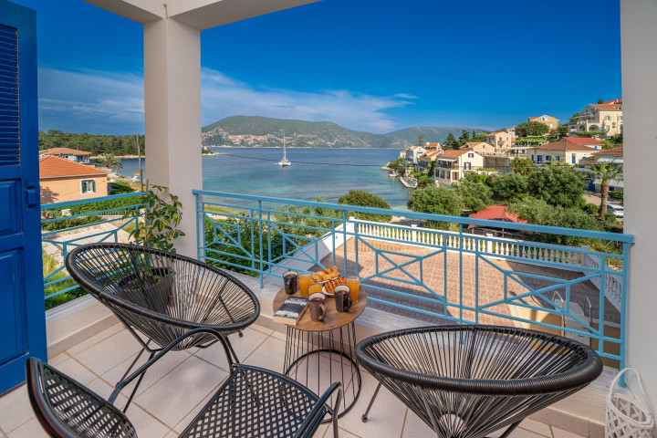 Zavalata Beach Front Apartment - Fiskardo
