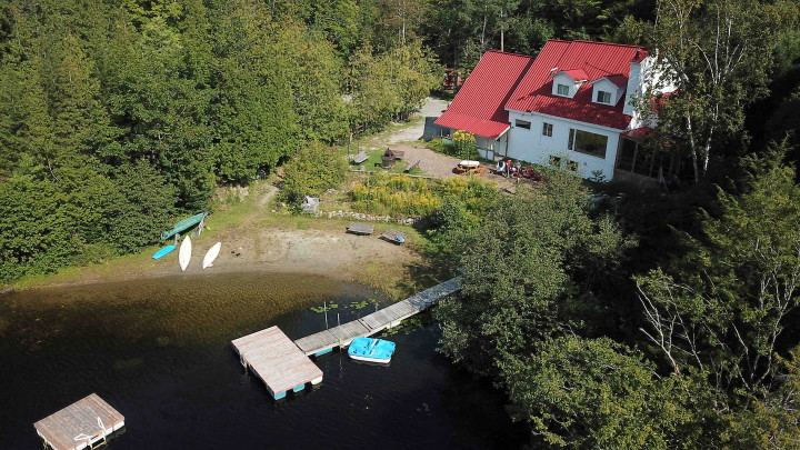 Villa Sur Lac Isolé Près Dottawa/edelweiss Resort - Val-des-Monts
