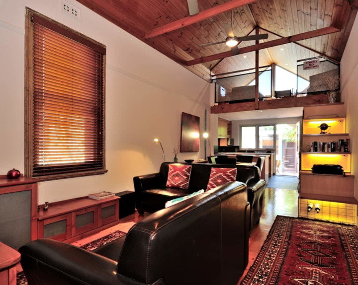 Pure Gold - 2 Bedroom Heritage Limestone Cottage - Cottesloe