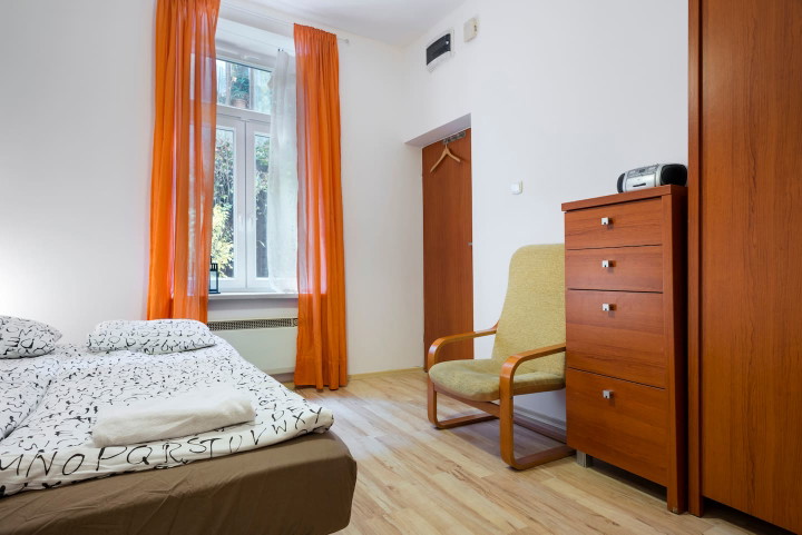 1 Budget Small Apartment For 1 Or 2. - Pologne