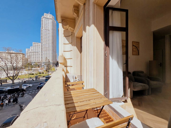 Vistas, Terraza, Jacuzzi Y 30% Dto. En P2lhomes - Chamartín