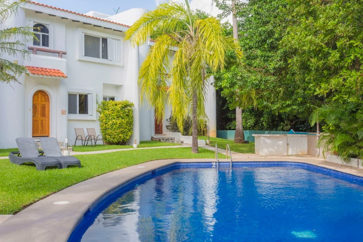 Playacar Townhome: Pool, Patio & Beach Walk - Playa del Carmen